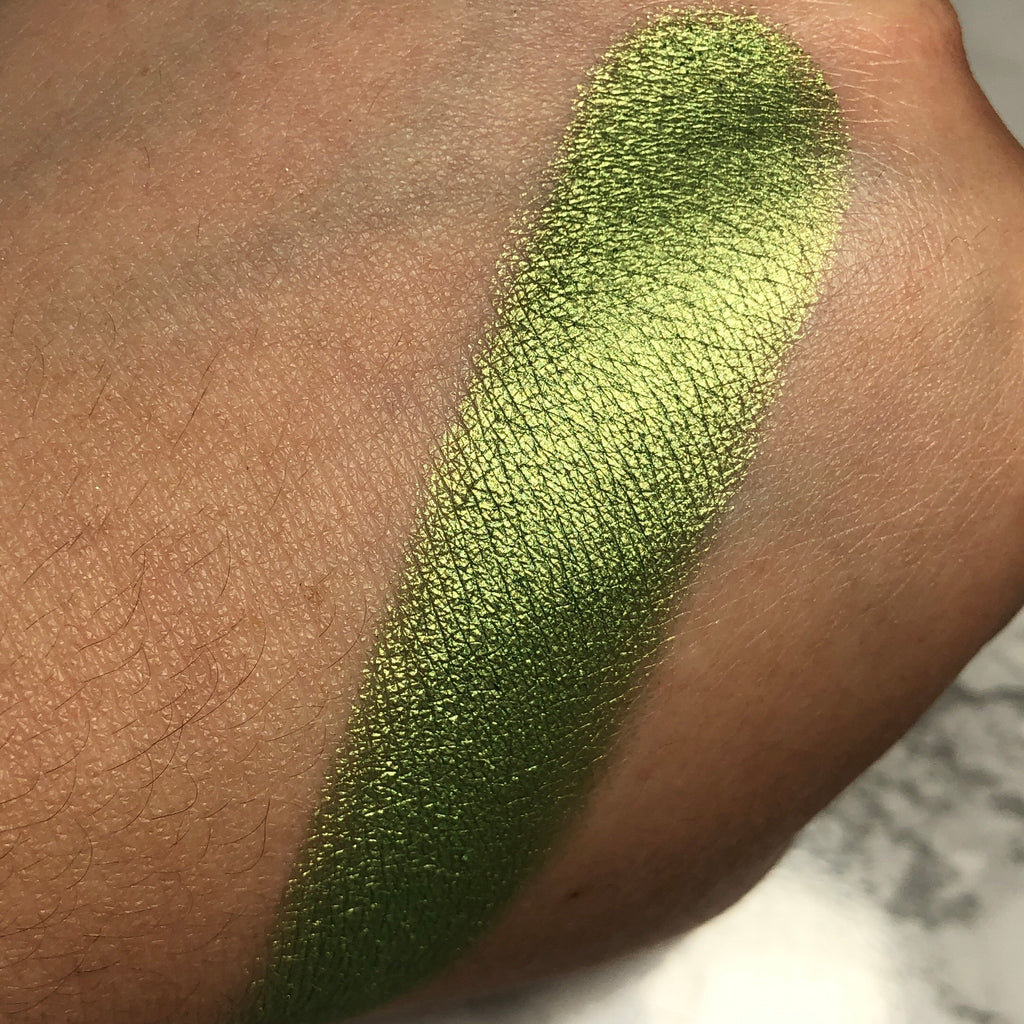 Lime Grass - Eyeshadow – Emme Cosmetics